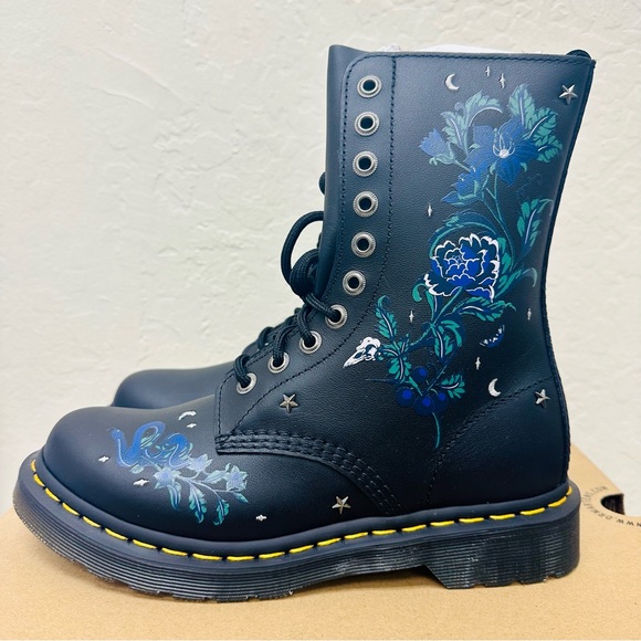 Dr. Martens | Shoes | Dr Martens 49 Mystic Garden Boot | Poshmark